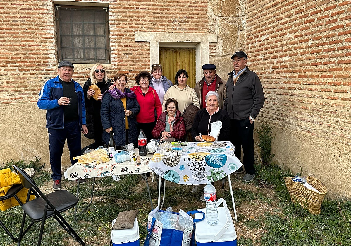 Nava del Rey celebra una festividad ancestral de unión y tradición | El Norte de Castilla